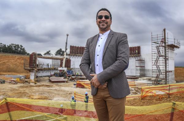 Minister Simmers to hand over title deeds to beneficiaries in Mamre ...